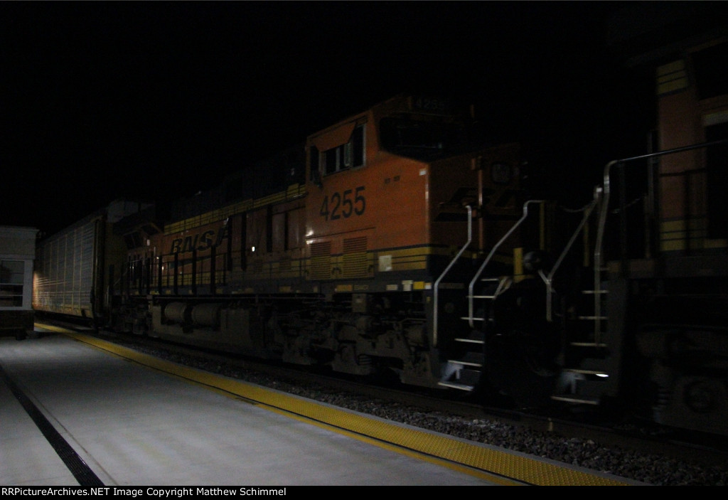 BNSF 4255
